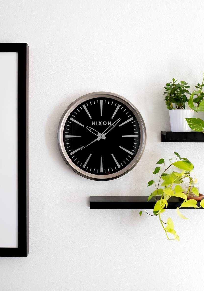 Sentry Wall Clock | Black – Nixon US